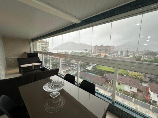 APARTANENTO NO CENTRO DE BERTIOGA, VISTA MAR