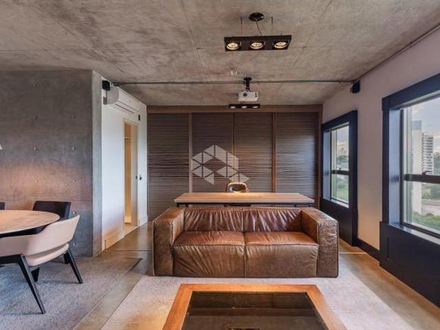 Apartartamento Contemporâneo com Design Assinado e Vista Panorâmica no Petrópolis