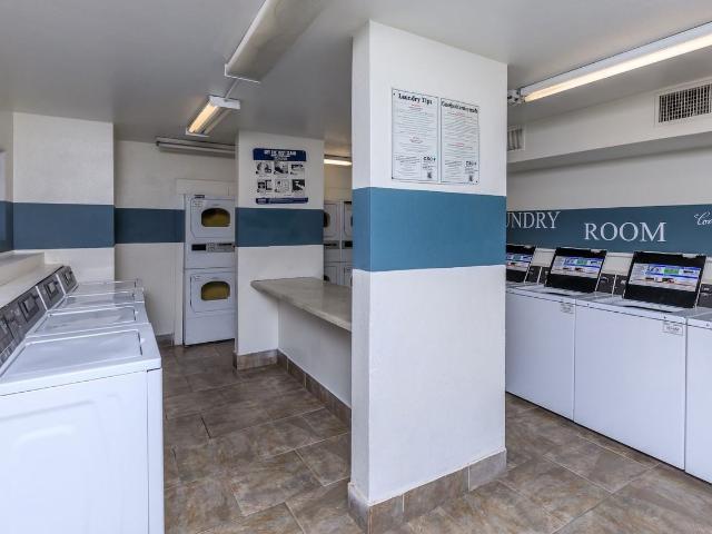 Apex on Central 2 Bedroom Apartment for Rent at 40 E Sunland Ave, Phoenix, AZ 85040