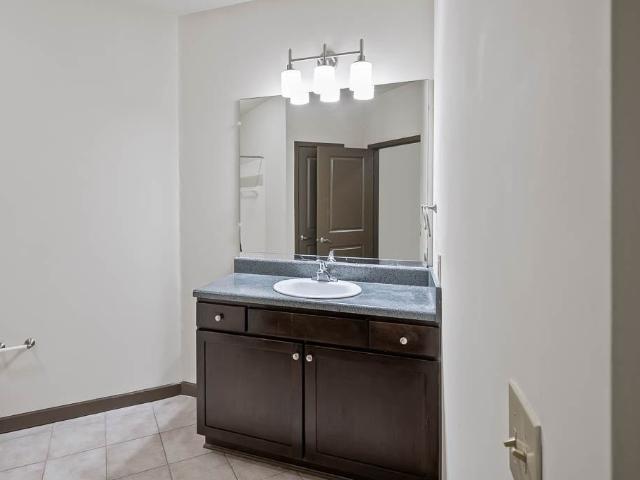 Apex West Midtown 2 Bedroom Apartment for Rent at 1133 Huff Rd Nw, Atlanta, GA 30318 Blandtown
