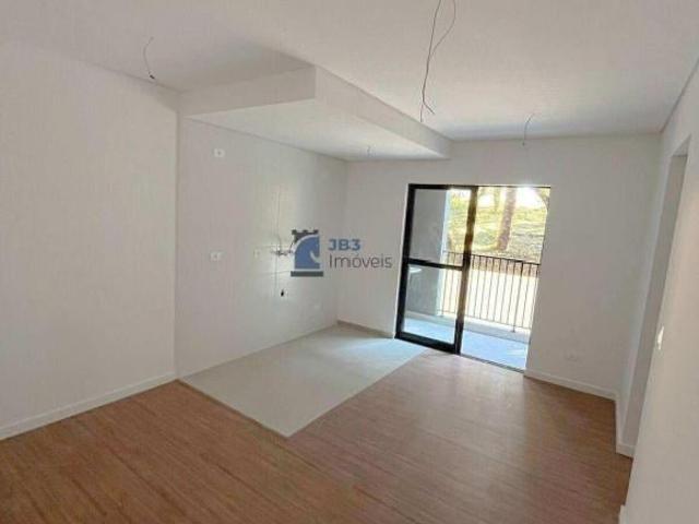 Apenas 900 metros Universidade Positivo, com 2 quartos, 1 vaga