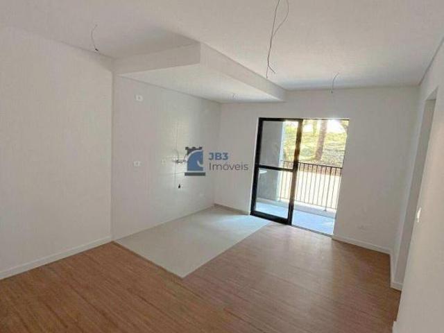 Apenas 900 metros Universidade Positivo, com 2 quartos, 1 vaga