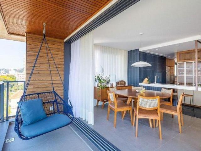 Ápice Menino Deus: Apartamento Decorado de 147 m² com 3 Suítes e 2 vagas