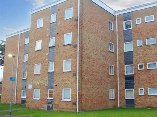 Aplin Way, London, TW7 4RJ, United Kingdom | 2 bed apartment for rent #139070314 | Rentberry