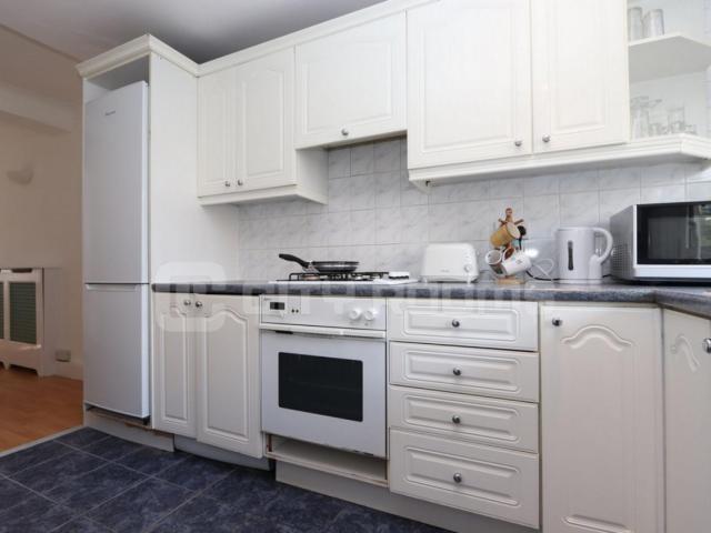 Appealing bedroom with outdoor access close to Victoria Park Has a Room