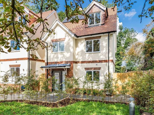 Apple Tree Grove, Pollards Hill North SW16, 4 bed property to rent, £3,800 pcm | PrimeLocation