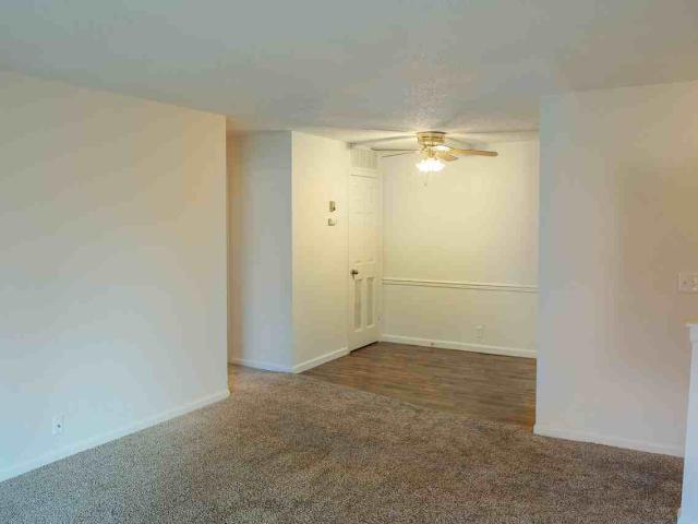 Apple Creek Apartments 1 Bedroom Apartment for Rent at 14010 Dorcas Plz, Omaha, NE 68144 Montclair Trendwood Parkside and Georgetown