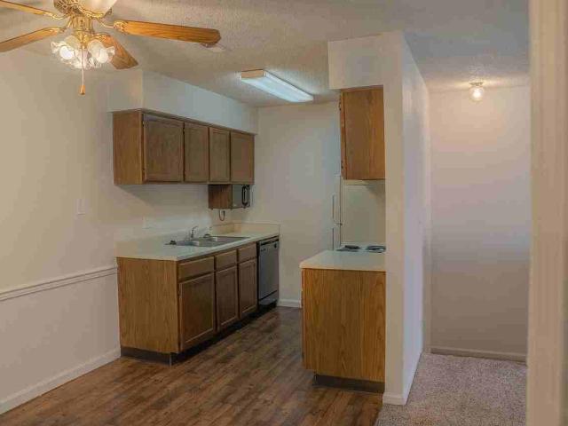 Apple Creek Apartments 1 Bedroom Apartment for Rent at 14010 Dorcas Plz, Omaha, NE 68144 Montclair Trendwood Parkside and Georgetown