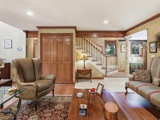 Apple Rd, Brimfield, Home For Sale