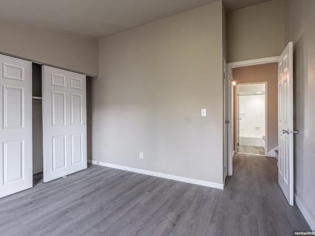 Apple Ridge Apartments 2 Bedroom Apartment for Rent at 9016 5000, 5002, 5004, 5010, 8854, 8856, 8858, 8871, 8873, 8875, 9000, 9002, 9004, 9012, 9014, 9016 N. 90th St, Milwaukee, WI 53225 Timmerman Airport