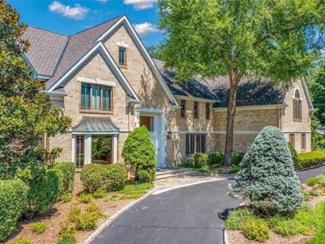 Apple Ridge Rd, Franklin Lakes, Home For Sale