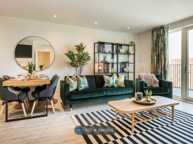 Appledore Court, Hounslow TW3, 1 bed flat to rent, £1,700 pcm | PrimeLocation