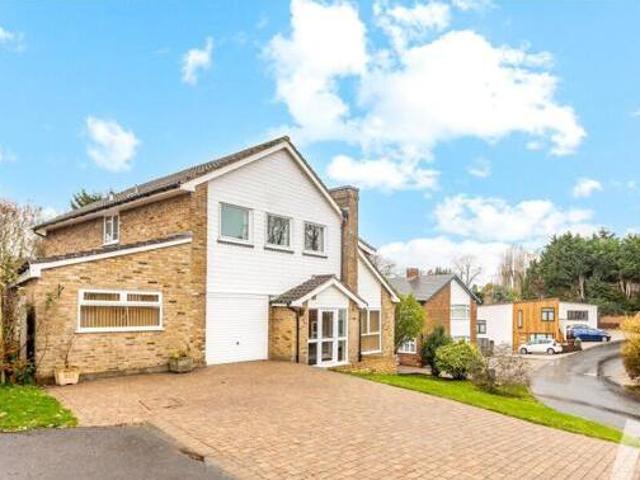 Applegate, Brentwood, 4 Bedroom Detached