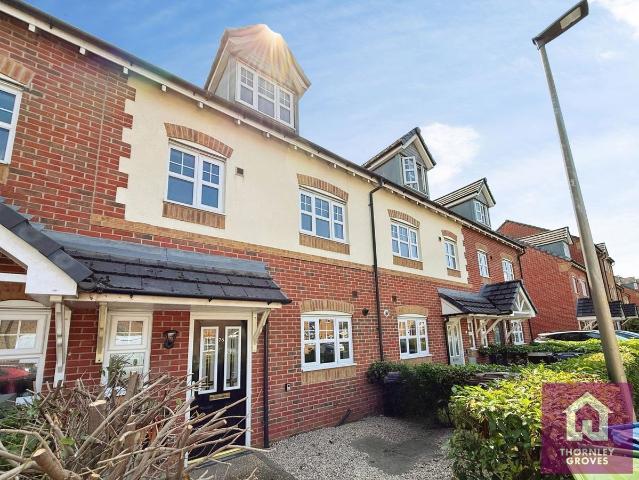 Appleton Grove, Wigan, Greater Manchester WN3, 4 bed terraced house to rent, £1,325 pcm | PrimeLocation