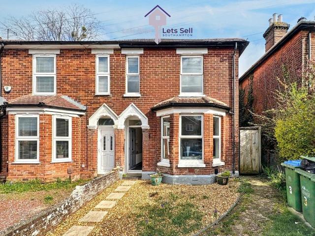 Appleton Road, Southampton, SO18 2 bed flat to rent £1,025 pcm £237 pw