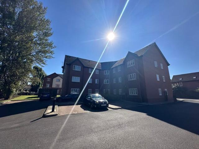 Applewood Court, Halewood L26, 2 bed flat to rent, £875 pcm | PrimeLocation