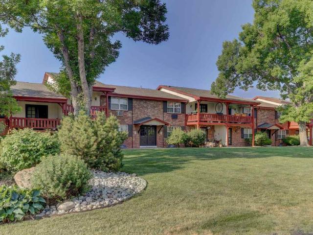 Applewood Crest Townhomes & Apartments 2 Bedroom Apartment for Rent at 11280 W 20th Ave, Lakewood, CO 80215 Applewood