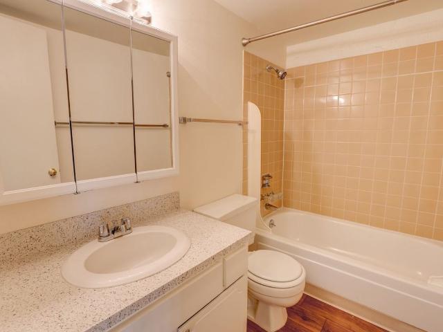 Applewood Crest Townhomes & Apartments 2 Bedroom Apartment for Rent at 11280 W 20th Ave, Lakewood, CO 80215 Applewood