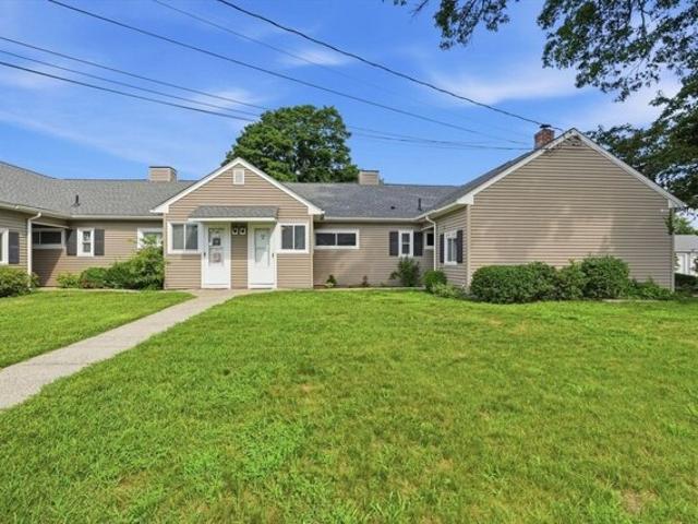 Applewood Dr Unit,chicopee, Condo For Sale