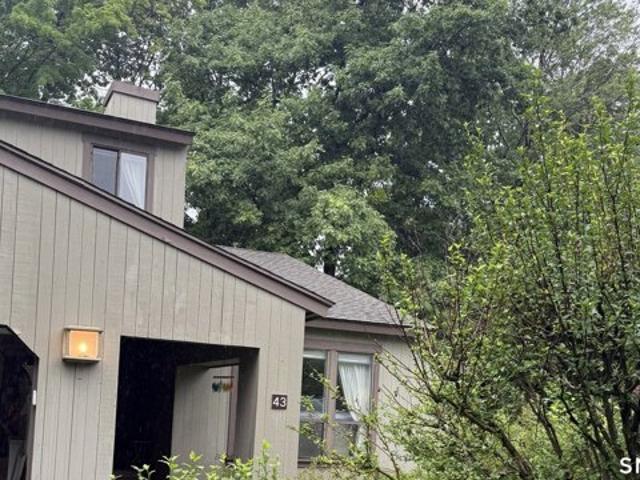 Applewood Ln Unit,avon, Condo For Sale