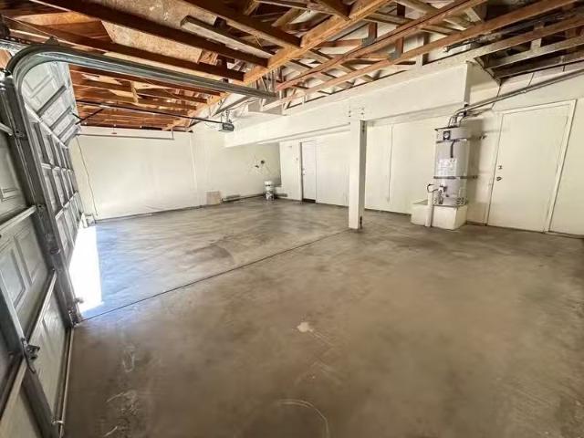 APPLICATIONS PENDING West Palmdale Home Apartments in Palm.