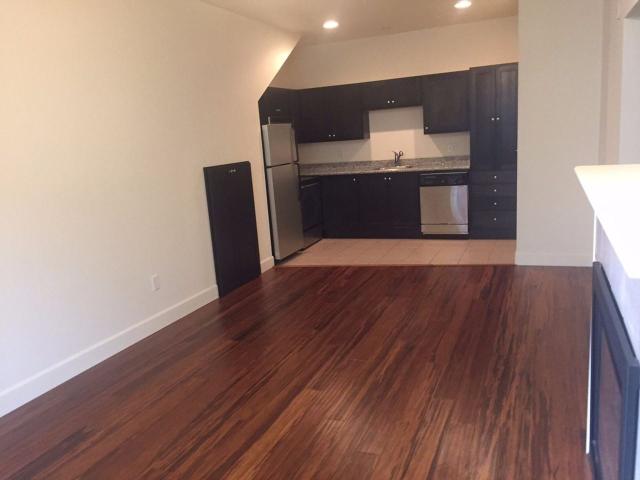 Apply the same day you view and receive the first month free rent on a 13 2 Bedroom Apartment for Rent at 3225 Ne M L King Blvd, Portland, OR 97212 Eliot