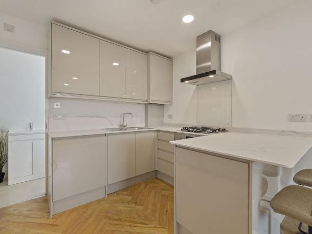 Apprentice Way, Clarence Road, London E5, 1 bed flat to rent, £1,800 pcm | PrimeLocation