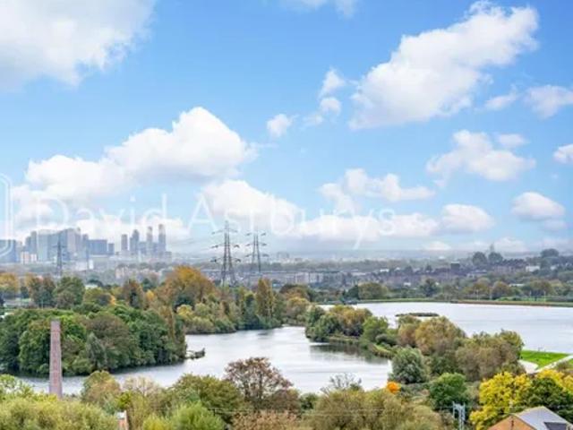 Approach House, 1 Hale Wharf, Tottenham Hale, London, N17 9QH, United Kingdom | 3 bed apartment for rent #110968525 | Rentberry