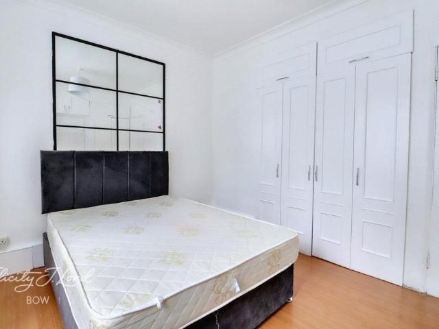 Approach Road, LONDON 2 bed flat to rent £2,250 pcm £519 pw