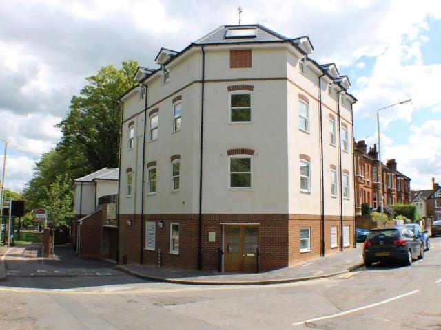 Approach Road, St Albans, AL1 1 bed flat to rent £1,295 pcm £299 pw