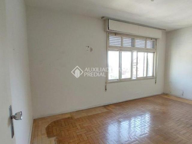 Apresentamos este amplo e silencioso apartamento 3D com vaga no bairro Rio Branco