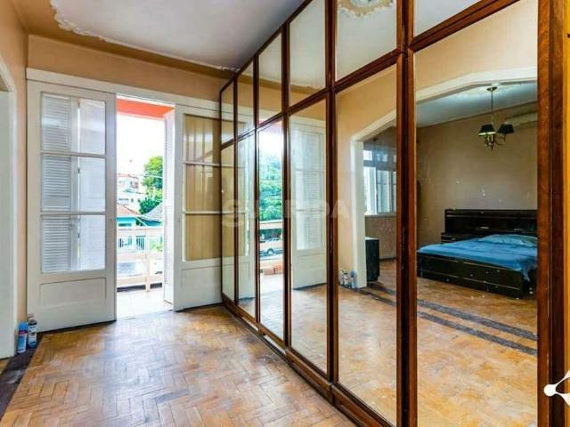 Apresentamos uma excelente oportunidade para quem busca viver com conforto, sofisticação e localização estratégica COD: 13910