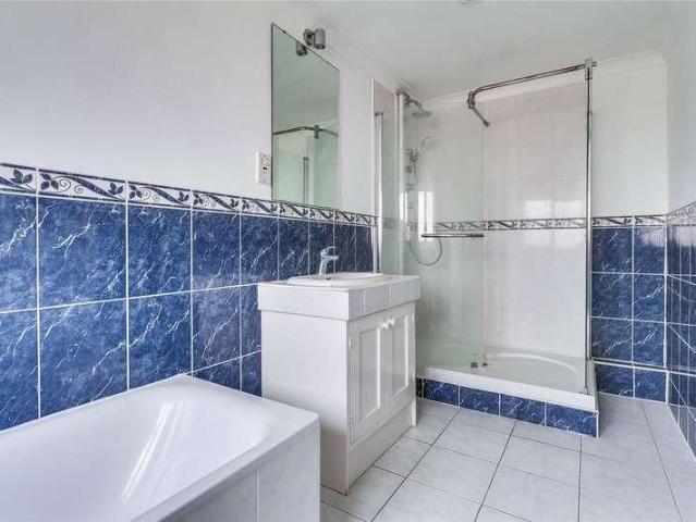 April Cottage, Braybrooke Road, Wargrave, Berkshire, RG10
