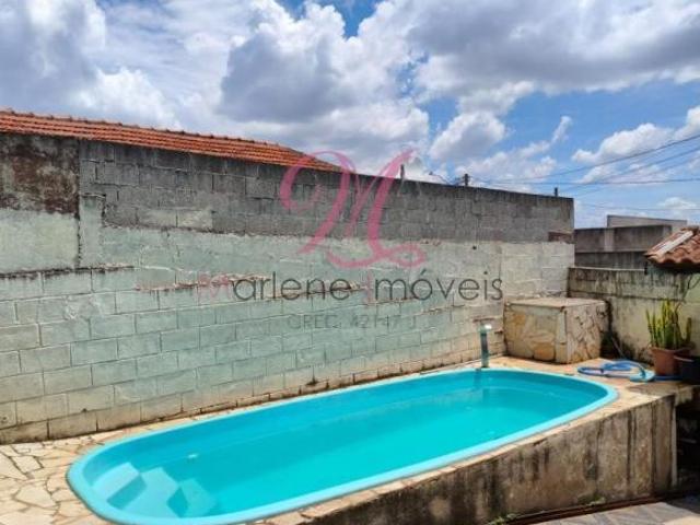 Aproveite essa oportunidade de adquirir uma casa térrea com piscina, edícula, apta para financiament