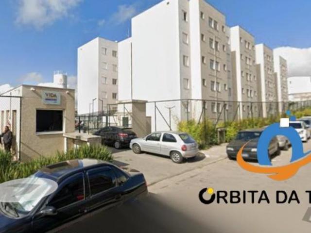 Aproveite essa oportunidade única! Apartamento térreo, com construção nova e moderna, disponível par