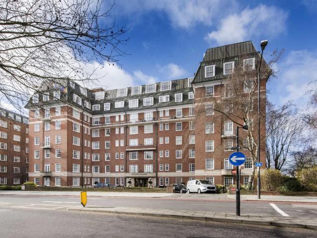 Apsley House, 23/29 Finchley Road, St. 2 bed apartment to rent £3,519 pcm £812 pw
