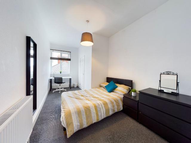 Apsley Road, Mutley PL4, Room to rent, £525 pcm | PrimeLocation