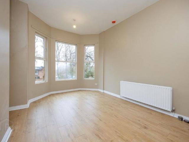 Apt 3, 482 Antrim Road, Belfast, BT15 5GT