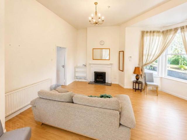 Apt 3 49, Knock Road, Belfast, BT5 6LA