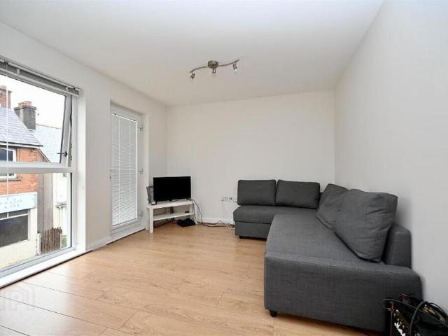 Apt 3, 61 Central Avenue, Bangor, BT20 3AU