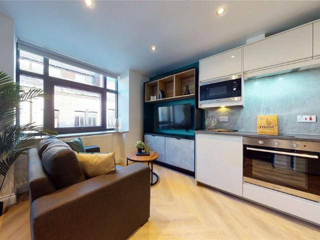 Apt 3, 7 South Parade
