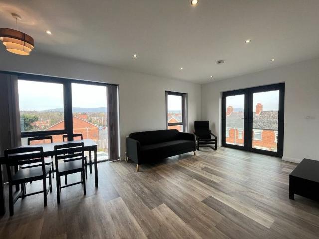 Apt 3, 94 Sunnyside Street, Belfast BT7 3EG