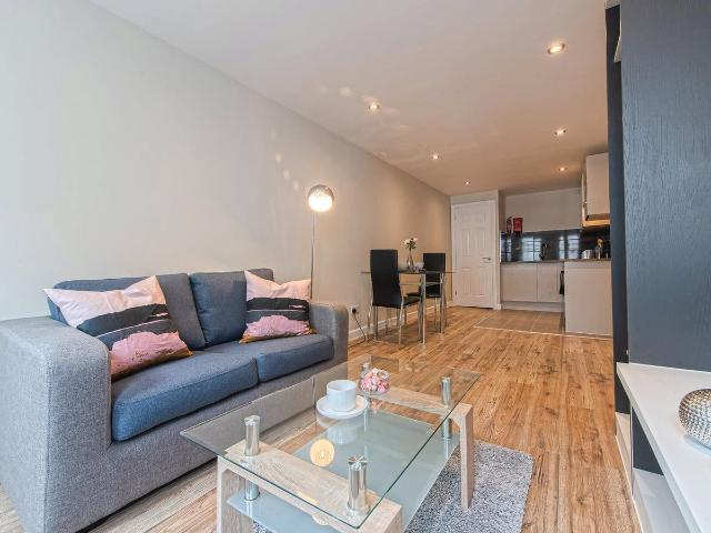 Apt 3, 18 East Parade #842326 LS1, 1 bed flat to rent, £1,169 pcm | PrimeLocation