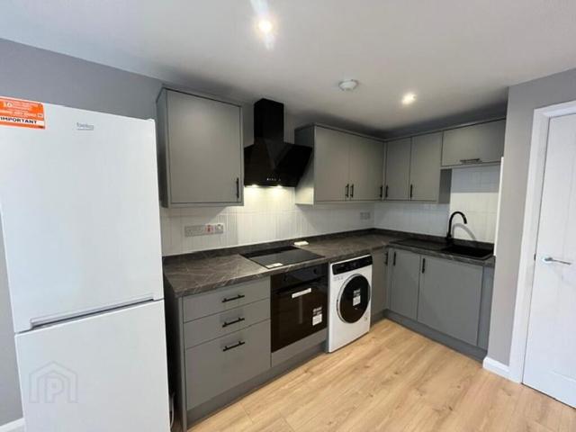 Apt 3, 243 Woodstock Road, Belfast, BT6 8PQ
