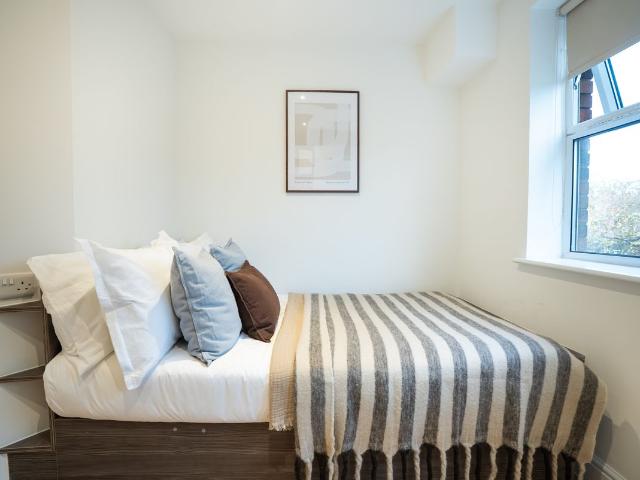 Apt 3, Portland Place #299083 LS6, 1 bed flat to rent, £850 pcm | PrimeLocation