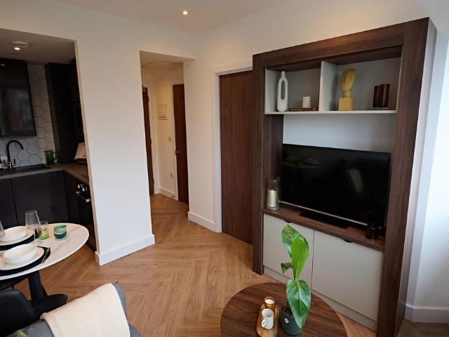 Apt 0120, Q Three Residence