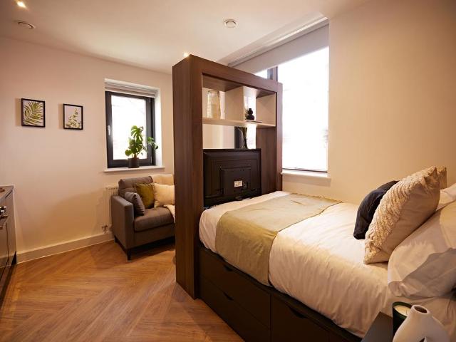 Apt 0210, Q Three Residence, 30. Studio to rent £1,090 pcm £252 pw