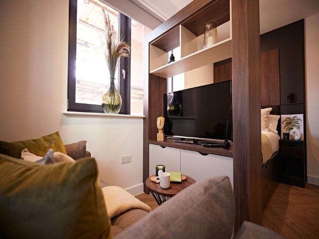 Apt 0606, Q Three Residence #797787 LS1, Studio to rent, £1,125 pcm | PrimeLocation