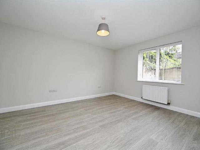 Apt 11, 39A Dundela Crescent, Belfast, BT4 3BN