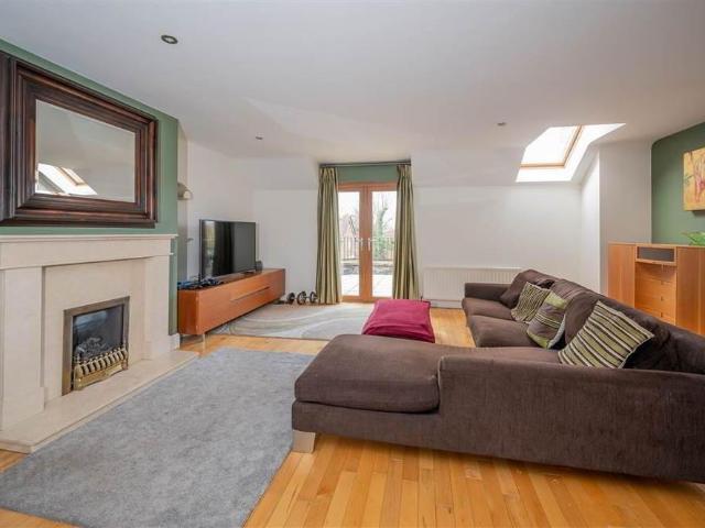 Apt 11, Acorn Hill, Belfast, BT7 3JH
